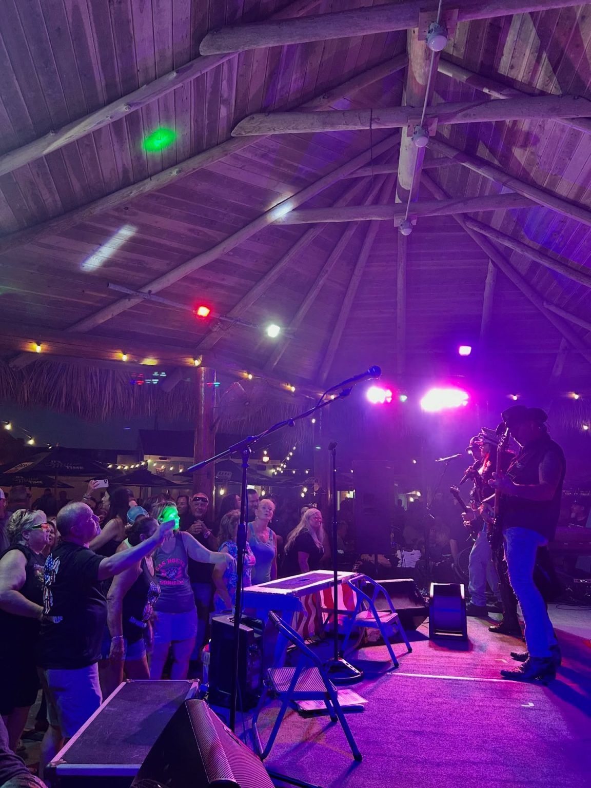 Shore Thing: SandBar Tiki & Grille Hits All the Right Notes - Englewood ...