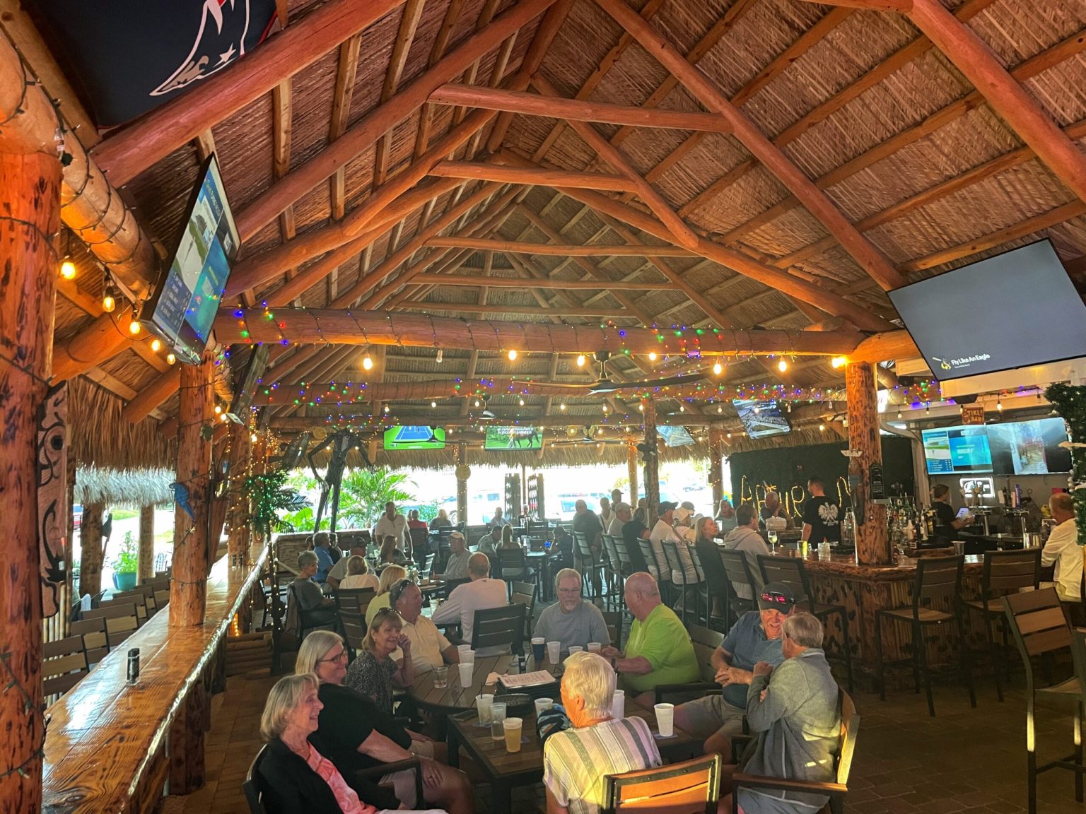 Englewood’s ‘Cheers’ With Tiki Beers: Artur’s Mixes Big Island Vibes ...